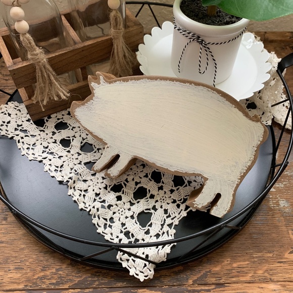 Accents | Farmhouse Pig | Poshmark